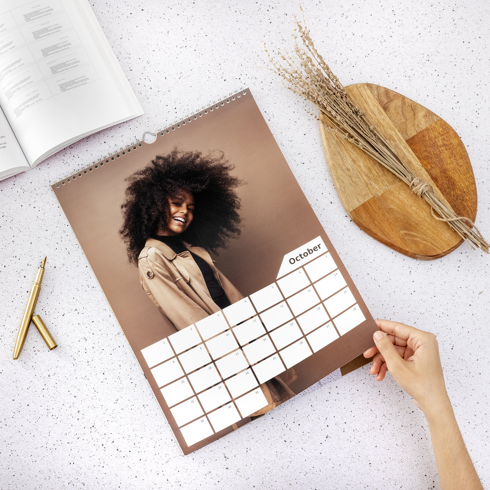 Custom Photo Calendar with your Pictures | Saal Digital